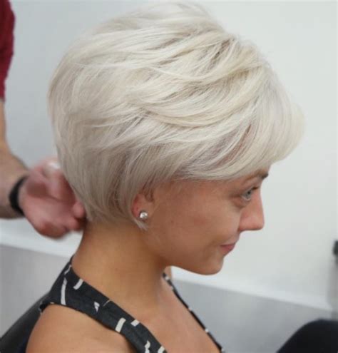 70 Cute And Easy To Style Short Layered Hairstyles For 2025