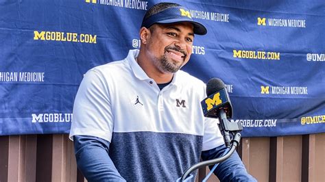 Running Backs Coach Mike Hart Praises Haskins And Corum Talks About