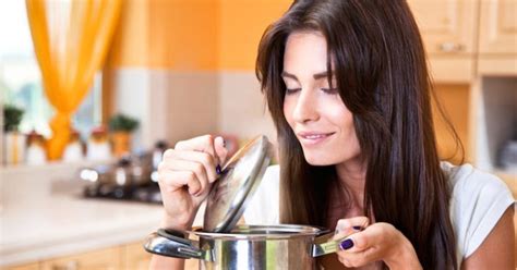how to turn cooking into meditation time for you mindbodygreen