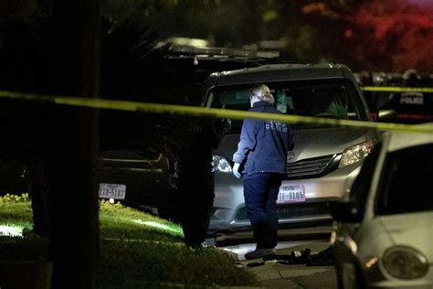 Houston Police Officer Dead After East Houston Shooting