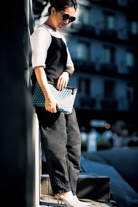 【街のオシャレ40代snap！september20th】人気スタイリストの大人モノトーン Magacol