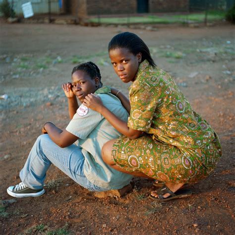 Lgbt Zanele Muholi Photography Artists
