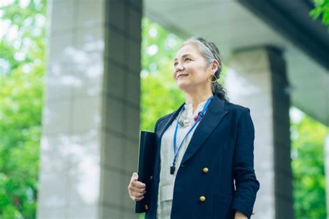 60歳以降も働くシニアが増加、押さえておきたい就労に関わる法改正とは？ グッドライフシニア｜シニアの住まい・健康・生活情報