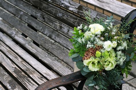 Silver Green Bouquet ウェディングブーケ オーダーメイドの花束・結婚式のウェディングブーケのことならflower