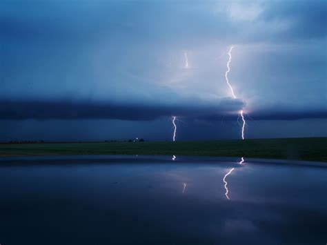 the bonkers tech that detects lightning 6 000 miles away wired