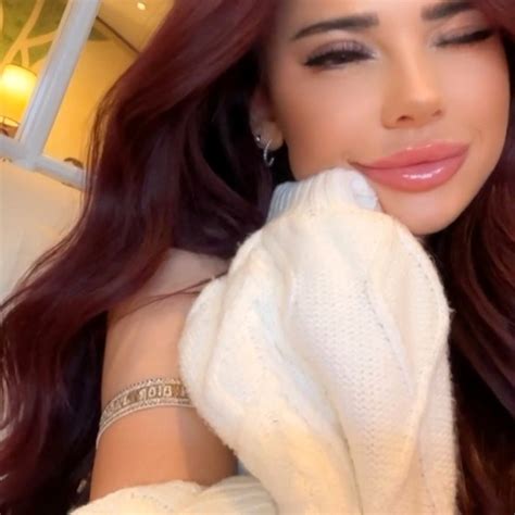 Onlyfans Sabinabella Model Profile Photos And Links Erotic Beauties