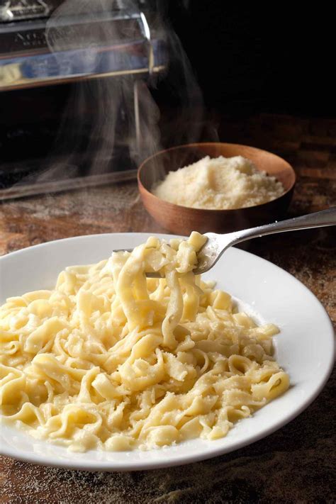 Authentic Fettuccine Alfredo From Scratch Without Cream – Eat Up Kitchen