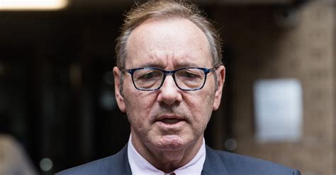Kevin Spacey Hospitalized For Heart Attack Symptoms Huffpost