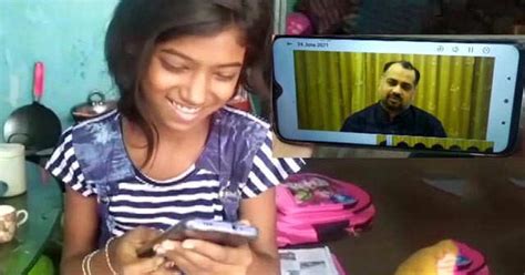 11yo Tulsi Kumari Buys Smartphone By Selling Mangoes