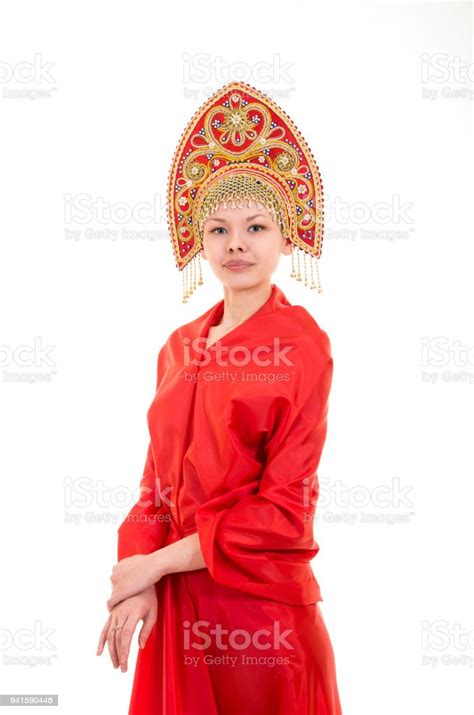 Kokoshnik 웃는 여자의 초상화 Kokoshnik에 대한 스톡 사진 및 기타 이미지 Istock
