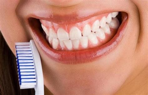 Grow Back Your Receding Gums With Natural Remedies