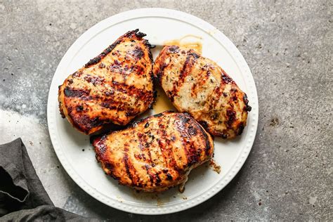 Grilled Chicken Breast {easy And Juicy }