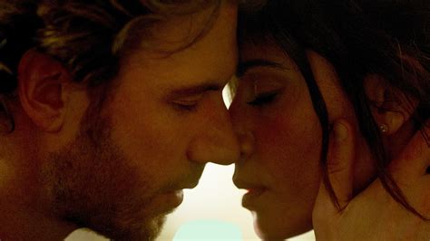 Sex Life Season 2 Has Release Date And Raunchy New Trailer Glamour Uk