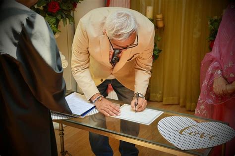 Hansal Mehta Ties Knot With Safeena Husain Longtime Partner Of 17 Year