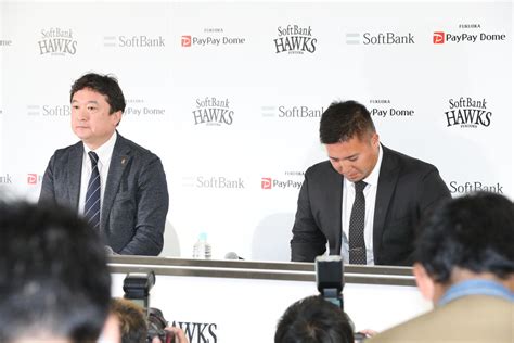 【ソフトバンク】山川穂高「野球で結果を出して許してくださいとは思ってない」入団会見第一声 プロ野球写真ニュース 日刊スポーツ