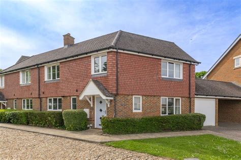 Ashengate Way Five Ash Down 4 Bed End Of Terrace House For Sale £450 000