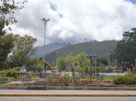otavalo ecuador gallery