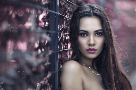 Brown Eyes Brunette Portrait Model Depth Of Field Wavy Hair Fence