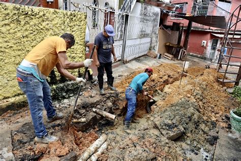 Prefeitura Recupera Drenagem Na Avenida Mário Ypiranga Monteiro