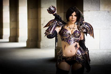 The 20 Hottest Female Cosplayers To Watch