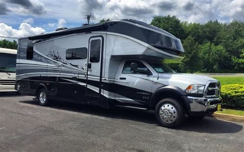 Best Class C With Bunks At Elliot Goulet Blog