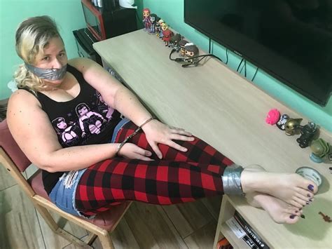 Barefoot Wrap Gag