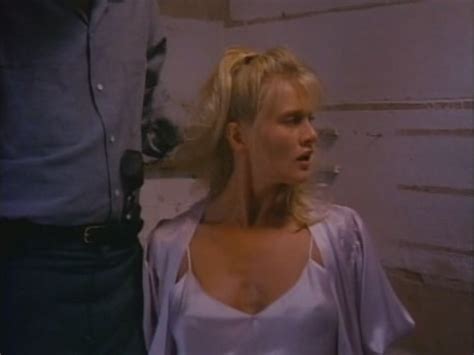Andrea Thompson Nue Dans Crime Story