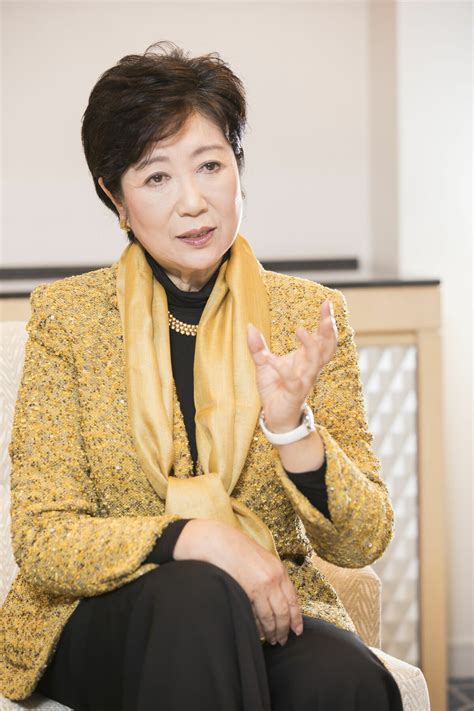 [写真] 6ページ目 「都知事選に出れば3選確実」コロナ禍と現在…小池百合子（71）のパフォーマンスに“共通するもの”〈不人気な政治決定には