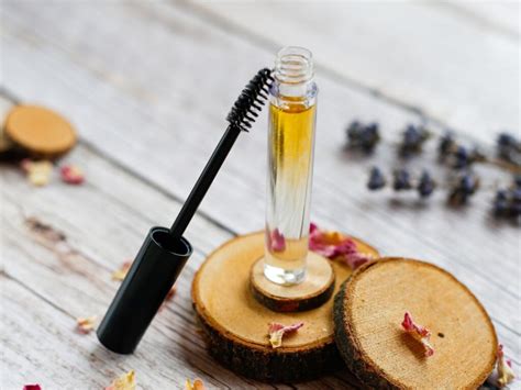 Diy Eyelash Growth Serum Recipe For Fuller Lashes Lavender Gypsy