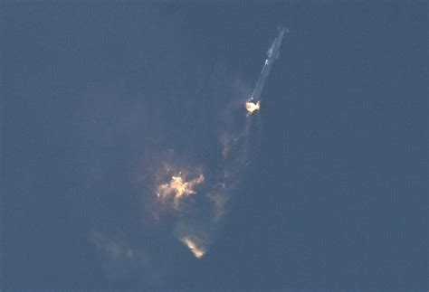 Spacex Starship Worlds Biggest Rocket Explodes During First Flight