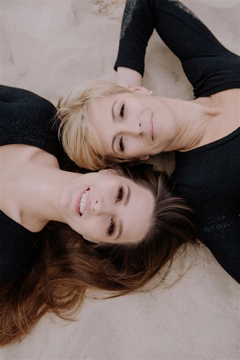 Sesja Zdjęciowa Mamy I Córki Na Dzień Mamy Ania Mioduszewska Fotografia