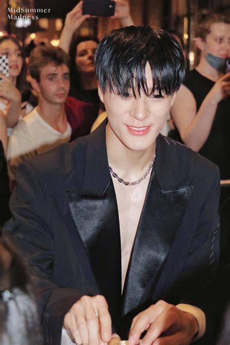 Nct Dreams Jeno Made His Appearance At “vogue World” In New York