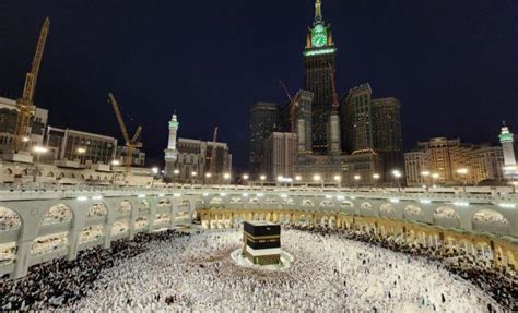 بالصور حجاج بيت الله الحرام يطوفون حول الكعبة قبيل بدء مناسك الحج 2022