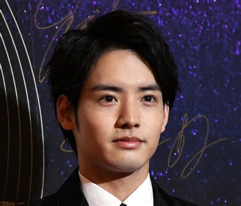 赤楚衛二「こっち向いてよ向井くん」第3話5・2％ 3年ぶりに会ったチカから結婚申し込まれる ドラマ写真ニュース 日刊スポーツ