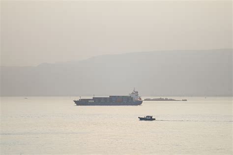 Yemens Houthi Rebels Vow Continued Attacks On Israel Linked Vessels