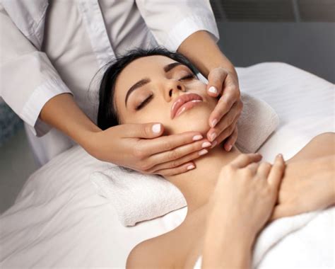 Mini Facial Best Facial Treatment Dubai Media City Allora Spa Dubai