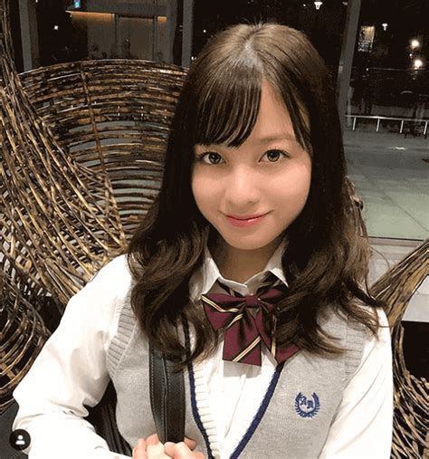 橋本環奈、制服姿の映画オフショットに「天使？」「1億年に一人」の声 1ページ目 デイリーニュースオンライン