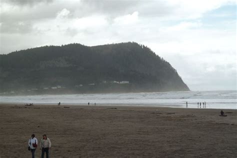 Beachgoers Warned That Digging Holes In The Sand Could Be Deadly And
