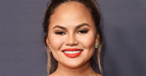 Chrissy Teigen Sophia The Robot Feuding Funny Tweets