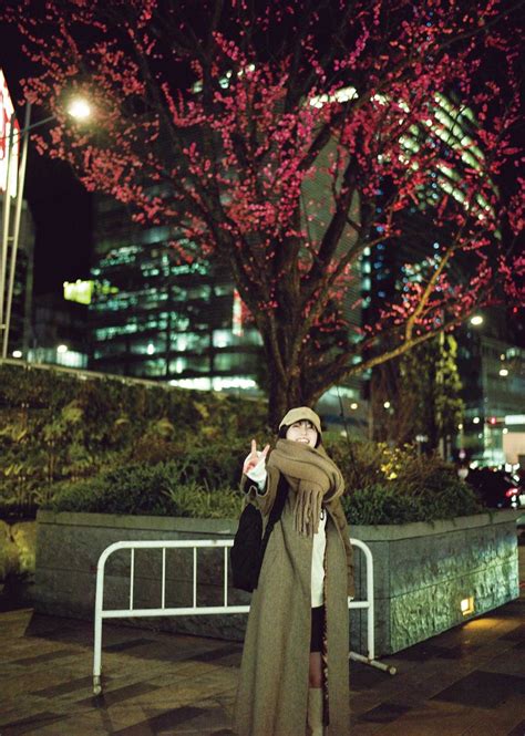 【写真 2 5枚】セブンネットショッピング限定版裏表紙 撮影／細居幸次郎 Mantanweb（まんたんウェブ）