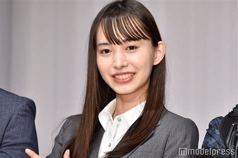 井桁弘恵、女性仮面ライダーに “開始時から変身”は史上初＜仮面ライダーゼロワン＞ モデルプレス