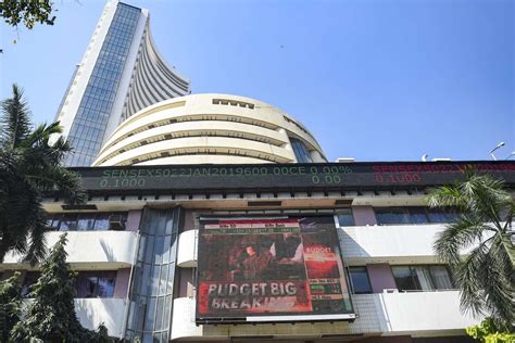Indian Stock Market Starts Flat Sensex Up Marginally By 21 Points