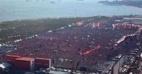 Giant Turkish Anti Coup Rally Packs Istanbul Waterfront Area The