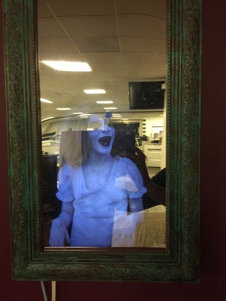 haunted magic mirror halloween mirror fun halloween decor halloween