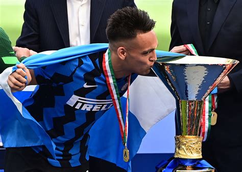 Inter Ecco La Premiazione Dello Scudetto Foto Sportmediaset