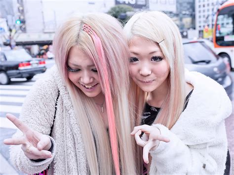 Pink Streaked Hair Shibuya Two Fun Japanese Girls With Pi… Flickr