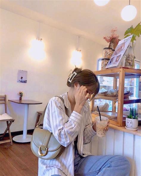 Pin By Taetae V On Fs Ulzzang Girl Mirror Selfie Ulzzang