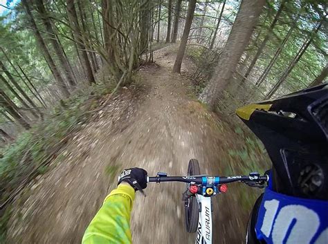 Mira Mamá Sin Dientes — Bikes Bridges Beer Some Quick Laps Down
