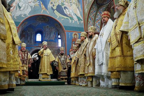 New Ukraine Church Endures Inter Orthodox Feud But Offers Catholics
