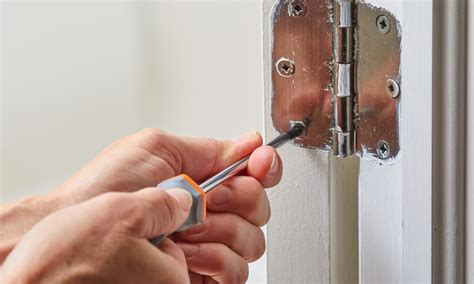 8 easy ways to fix a sagging door